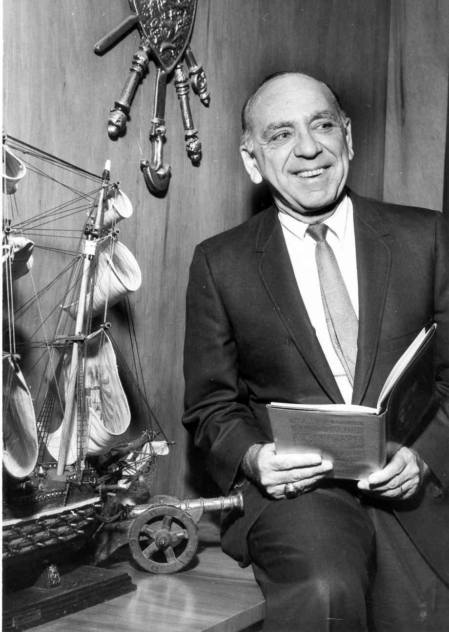 USF Libraries - Tony Pizzo’s Tampa, Revisited